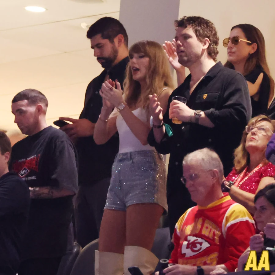 Everyone Somehow Missed the Controversial Rapper Sitting in Taylor ...