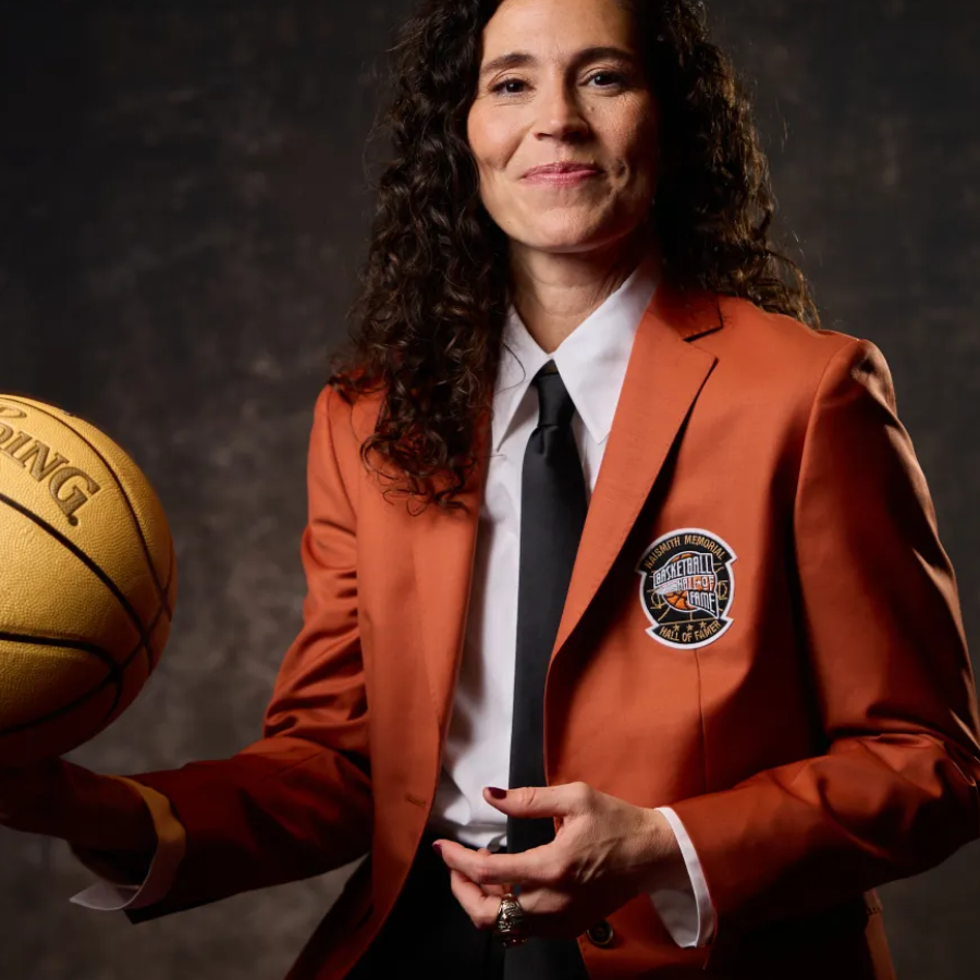 Legendary Huskies Women's Basketball Player Sue Bird to Have Jersey ...