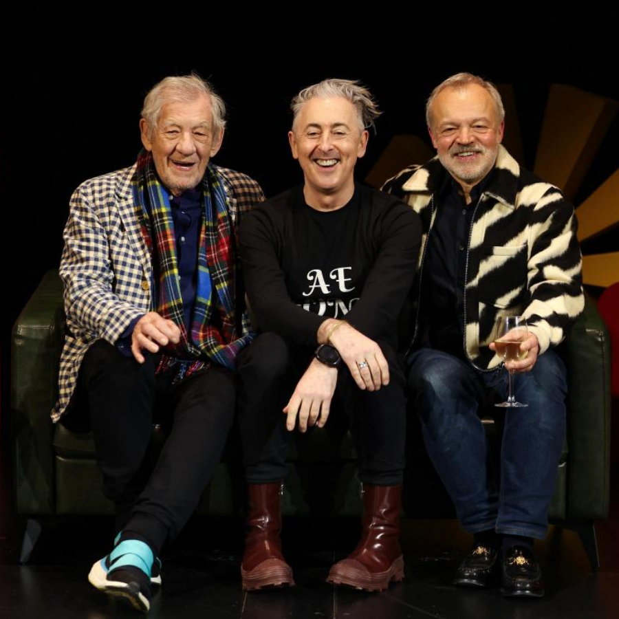 Alan Cumming Celebrates the "Extraordinary" Atmosphere of the Festival ...
