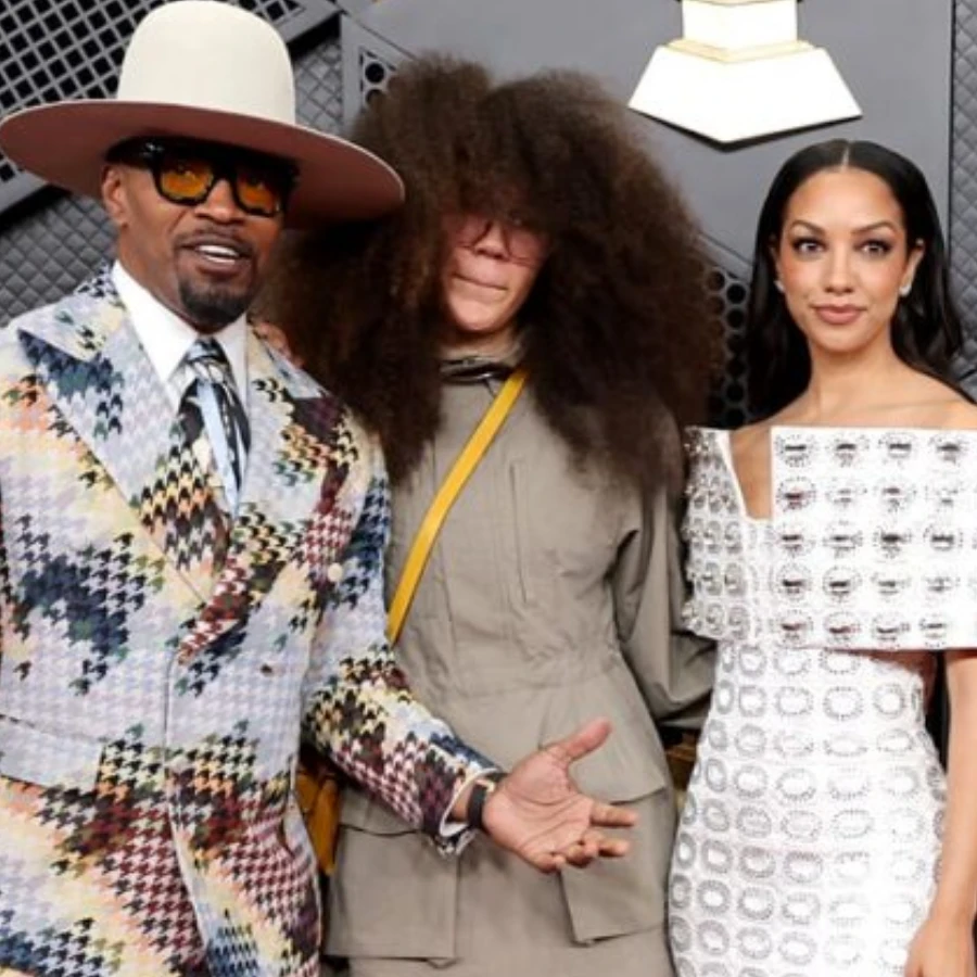 Jamie Foxx's Heartwarming Family Moment at the 2026 Grammy Awards: A ...
